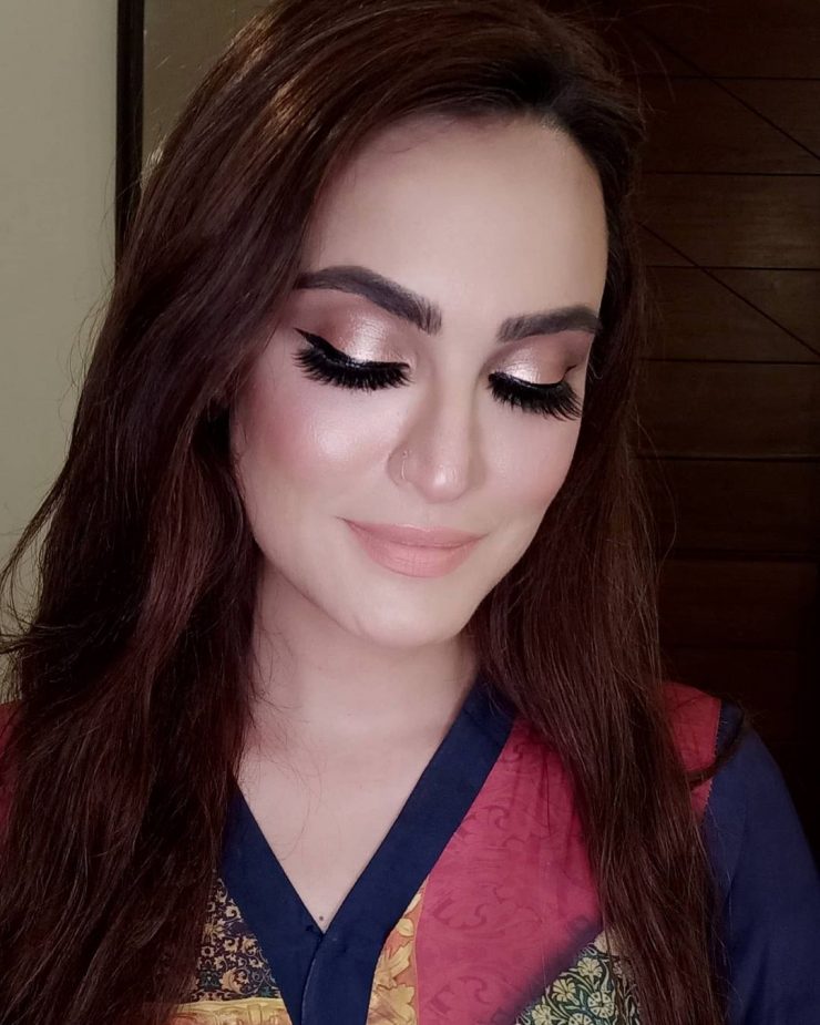 Nadia Hussain Shows Her Clothes Collection | Reviewit.pk