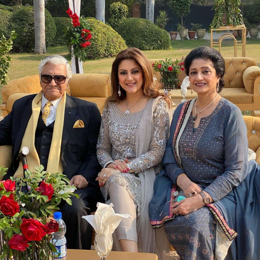 Actor Noman Ijaz Family Pictures from Relative Wedding | Reviewit.pk