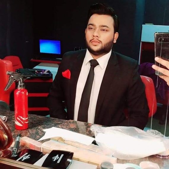 Prankster Nadir Ali's Emotional Story Of Struggles | Reviewit.pk