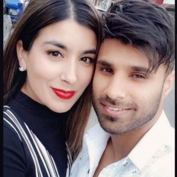 Rahim Pardesi Introduced His Both Wives | Reviewit.pk