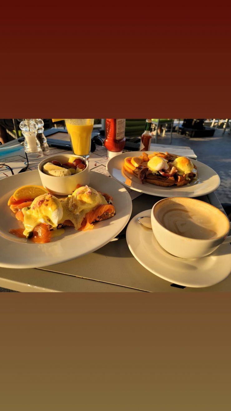 Rubab Hashim with her Husband Shoaib - New Pictures | Reviewit.pk