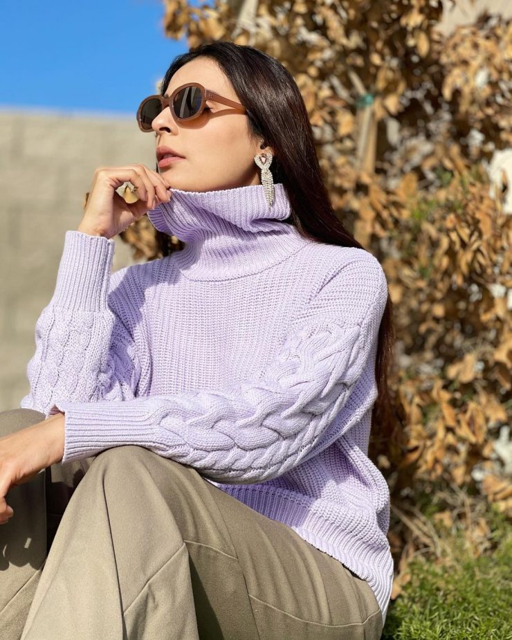 Sadia Ghaffar is Looking Stunning in her Latest Clicks | Reviewit.pk