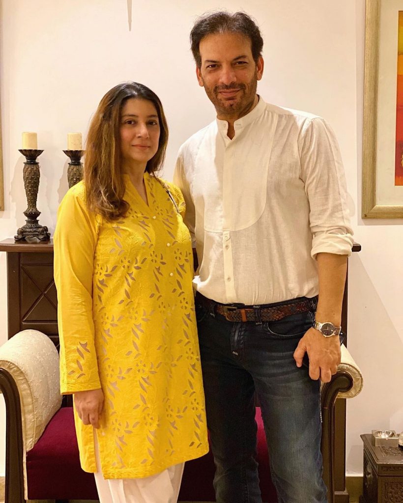 Saleem Sheikh Family - Latest Pictures | Reviewit.pk