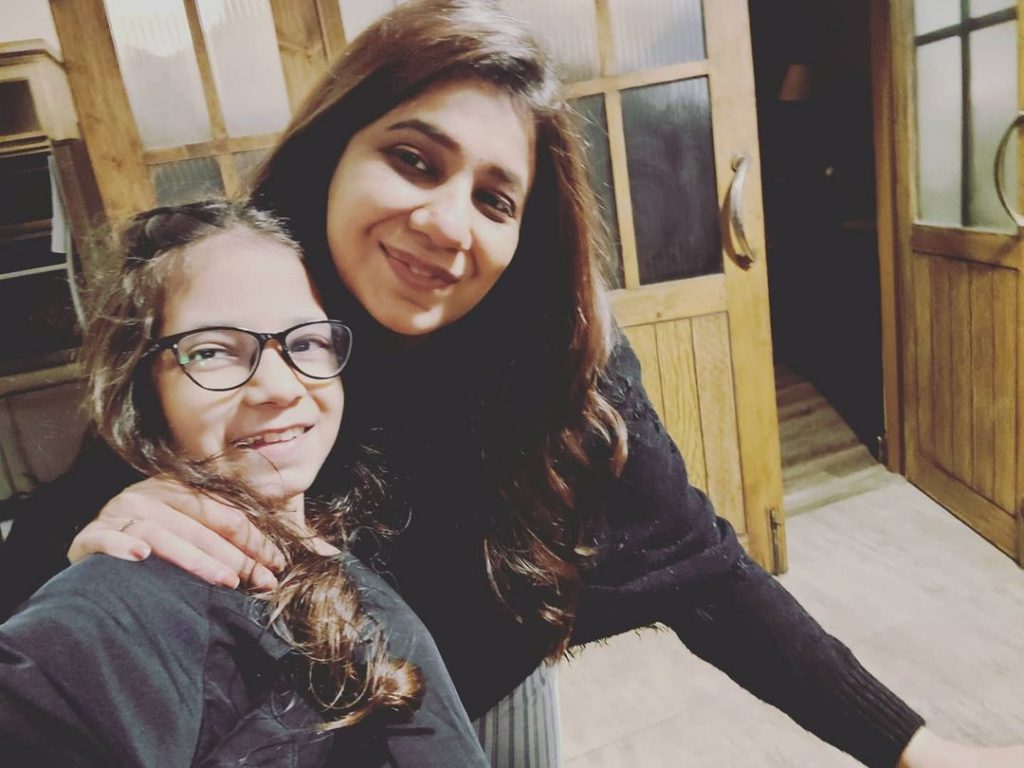 Fahad Mustafa with his Family - Latest Pictures | Reviewit.pk