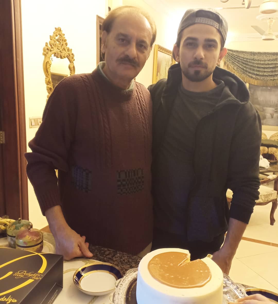 Ali Ansari's Father Passed Away | Reviewit.pk