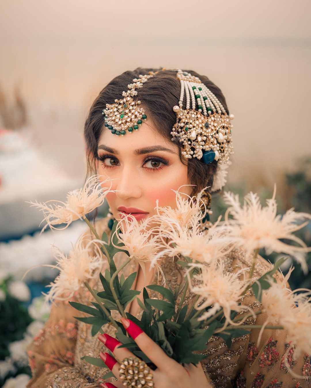 Dur-e-Fishan Saleem Looks Drop Dead Gorgeous At A Family Wedding ...
