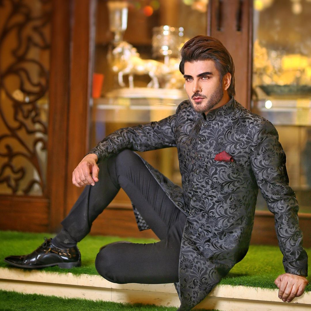 Unique Collection of Imran Abbas's Trendy Sherwanis | Reviewit.pk