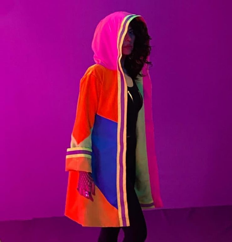 Beautiful Pictures of Meesha Shafi in Color Collage Dresses | Reviewit.pk