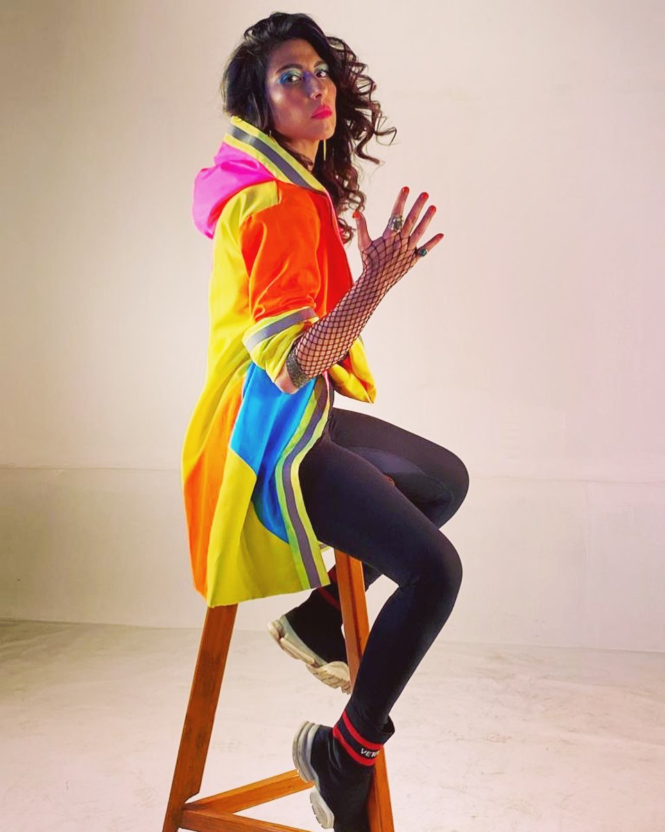 Beautiful Pictures of Meesha Shafi in Color Collage Dresses | Reviewit.pk