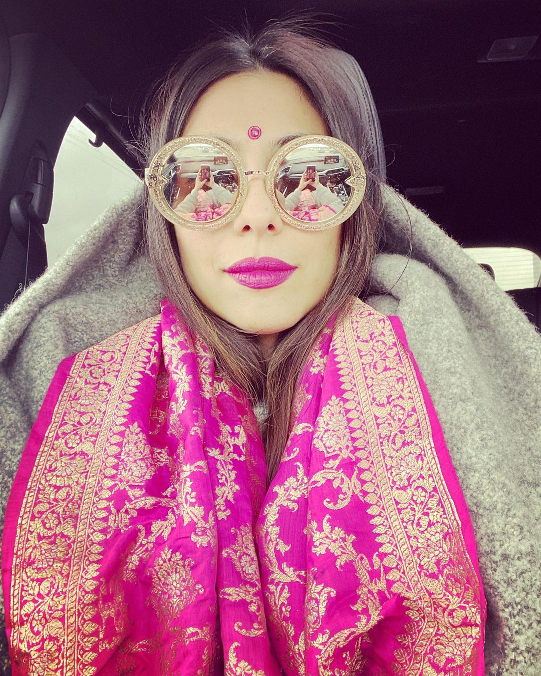 Meesha Shafi apologized on Changing Faiz Ahmed Faiz poetry | Reviewit.pk