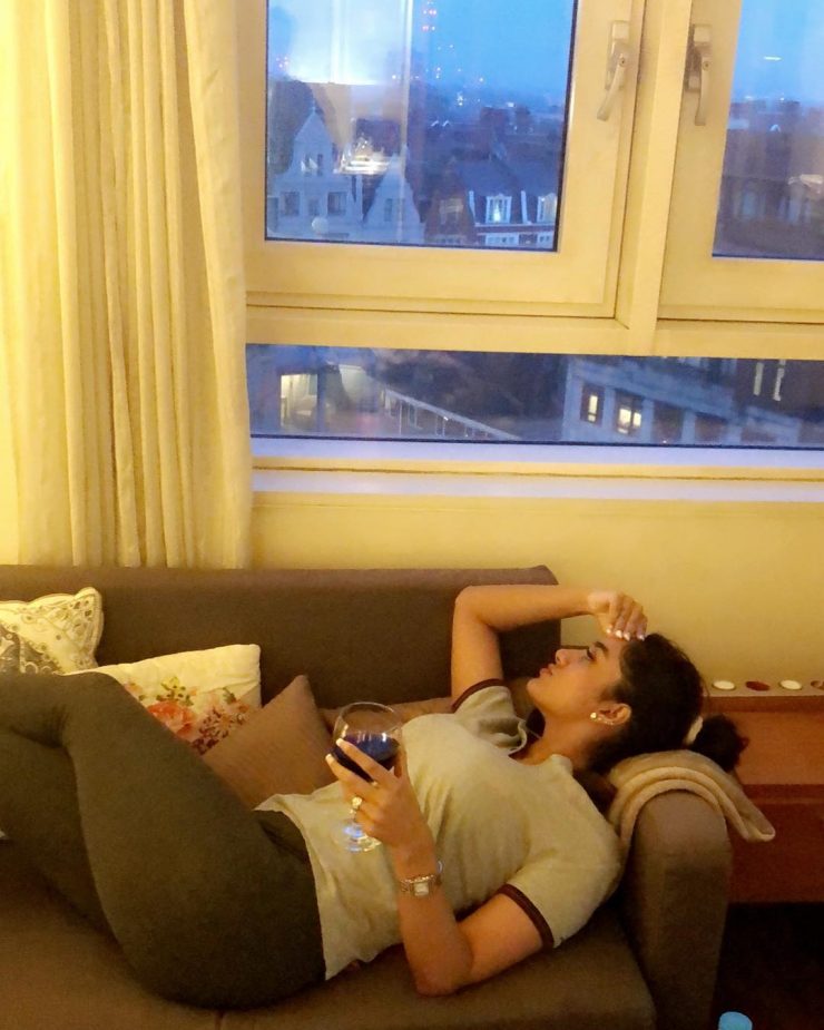 Least Controversial Photos Of Mathira From Her Instagram Account ...