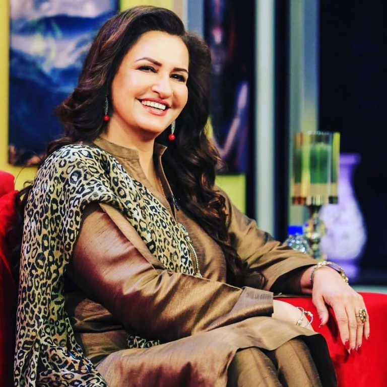 Saba Faisal Shares The Secret Behind Dressing Up So Well Every Time ...