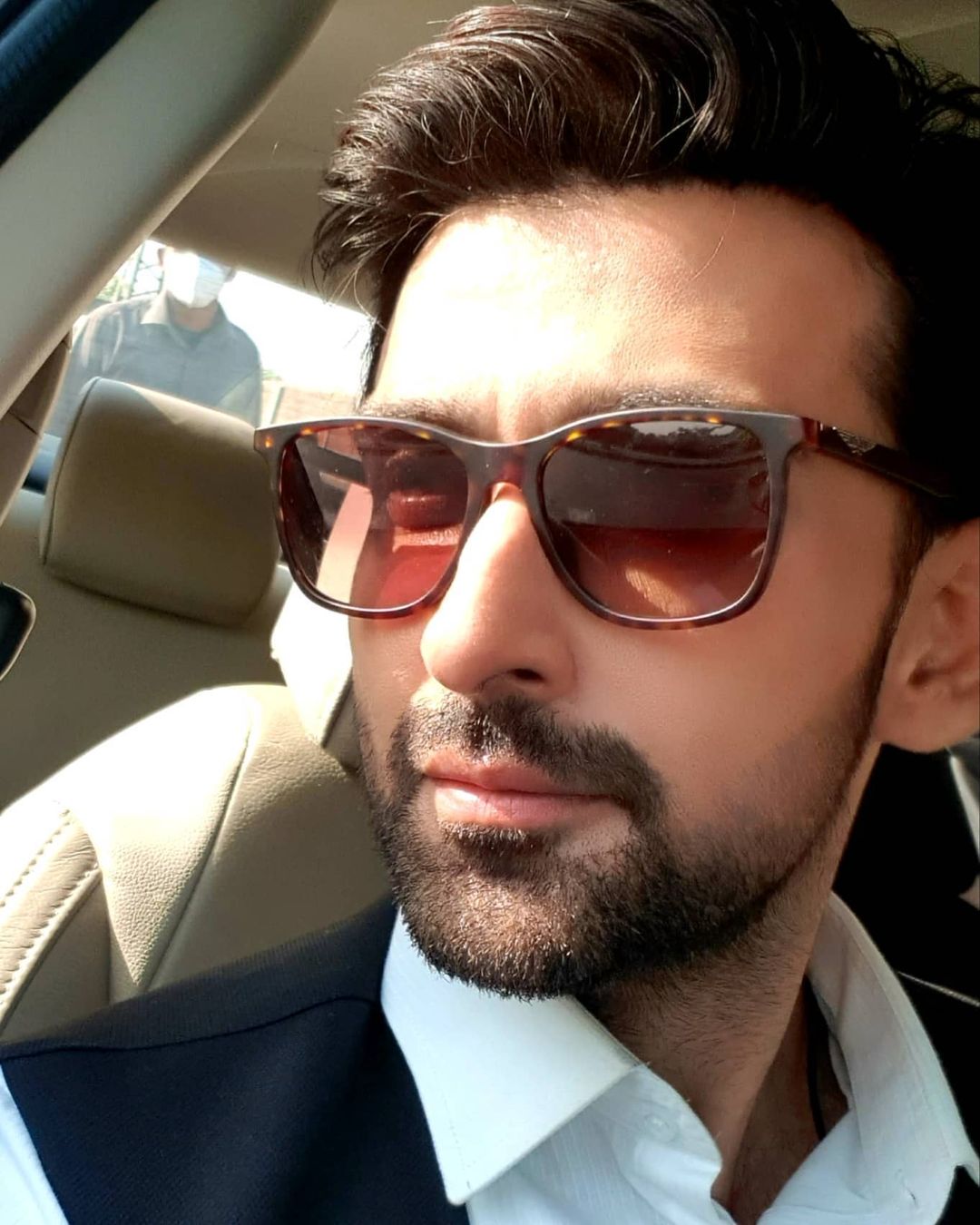 Intense Poses of Sami Khan That Will Melt Your Heart | Reviewit.pk