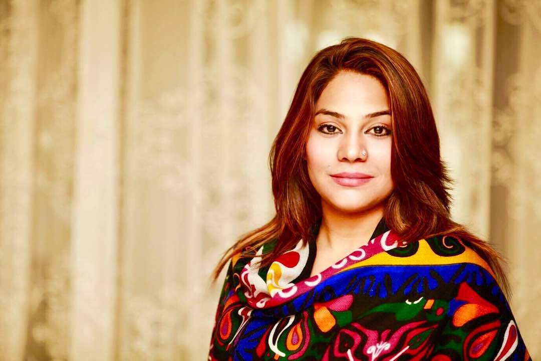 Exquisite Photos of Sanam Marvi | Popular Folk Singer | Reviewit.pk