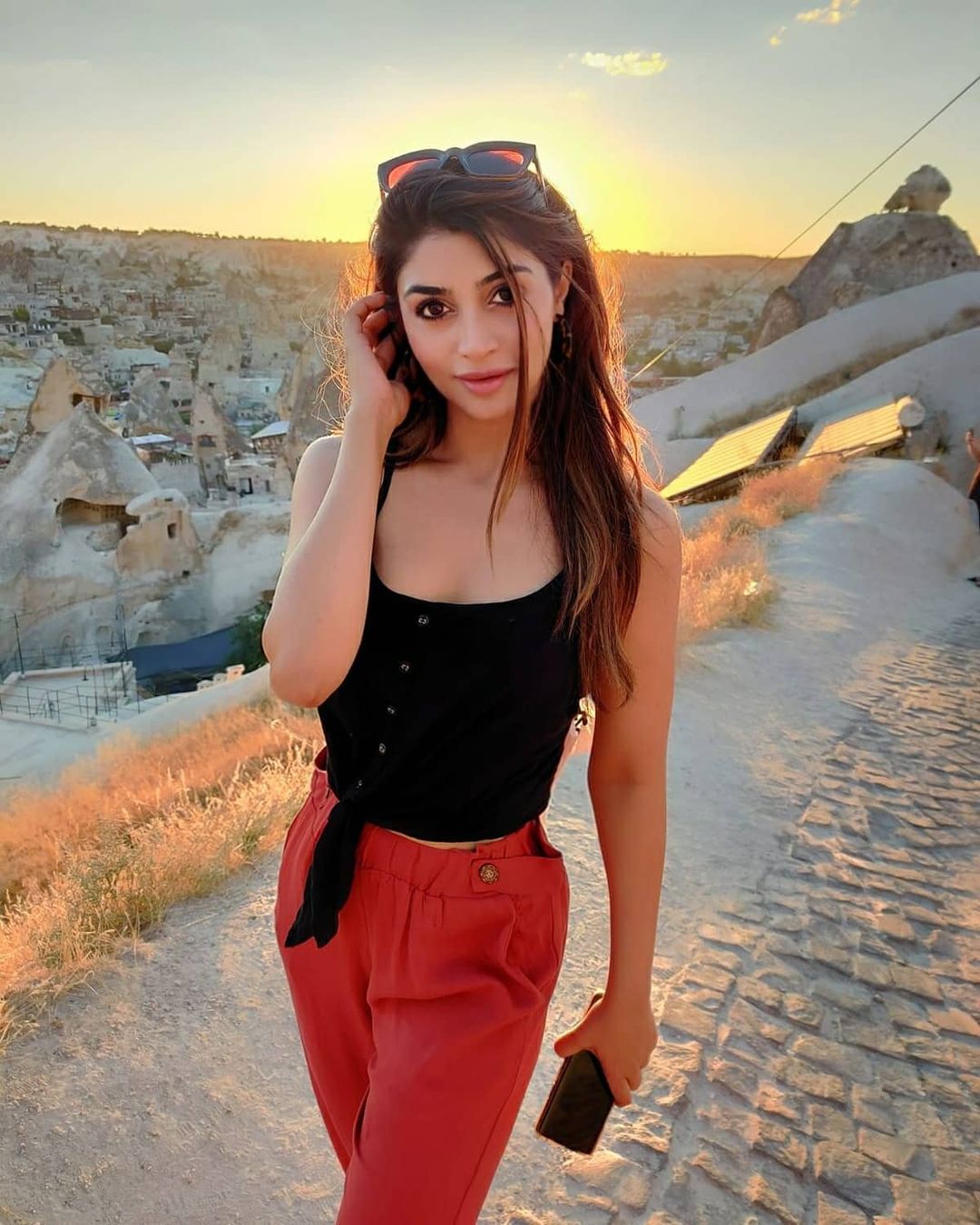Unseen Sizzling Pictures Of Zoya Nasir | Reviewit.pk