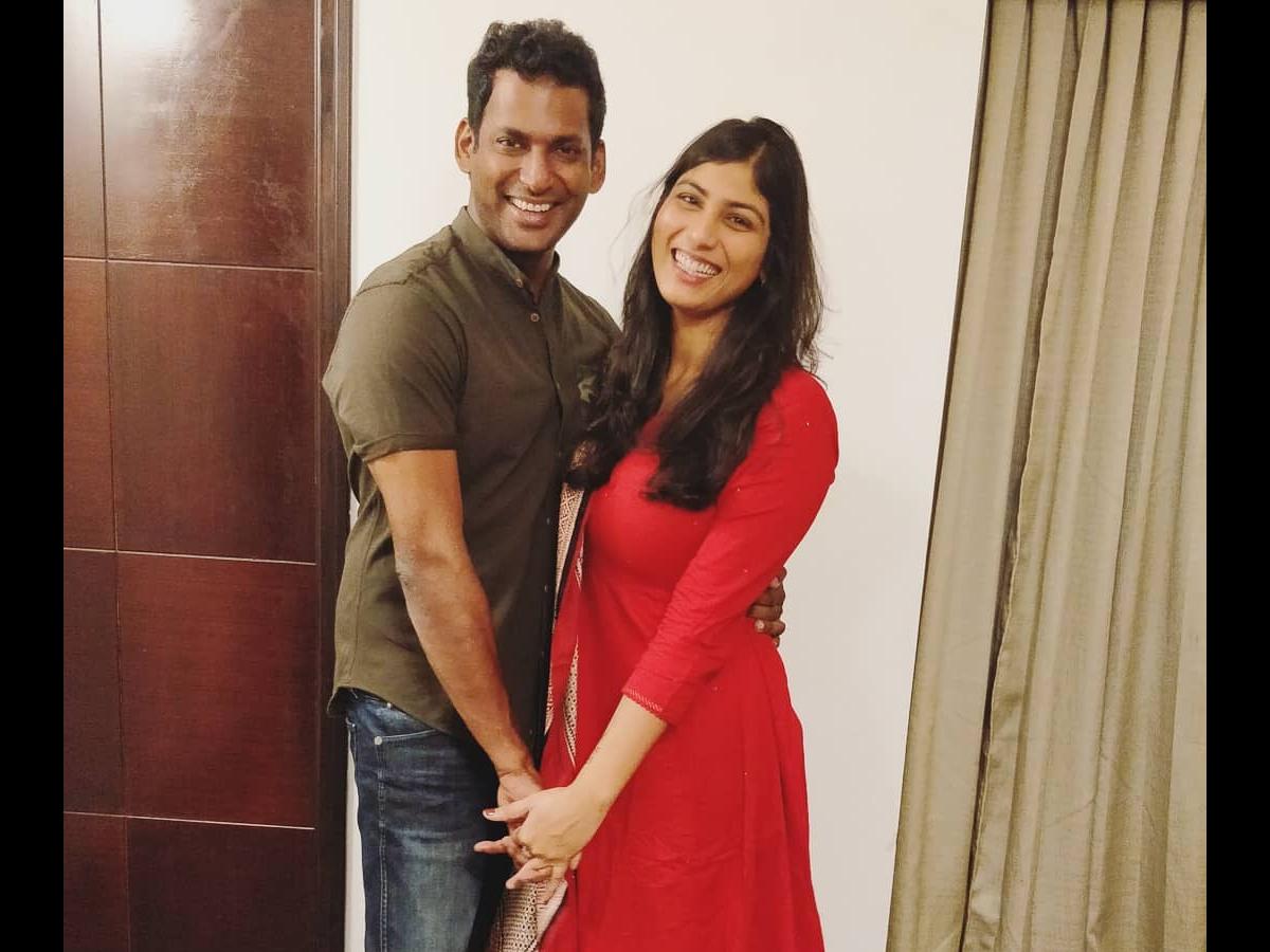 Vishal Wife | 10 Ravishing Pictures | Reviewit.pk