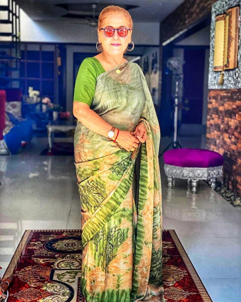 Latest Pictures of Actor Faizan Sheikh With his Family | Reviewit.pk