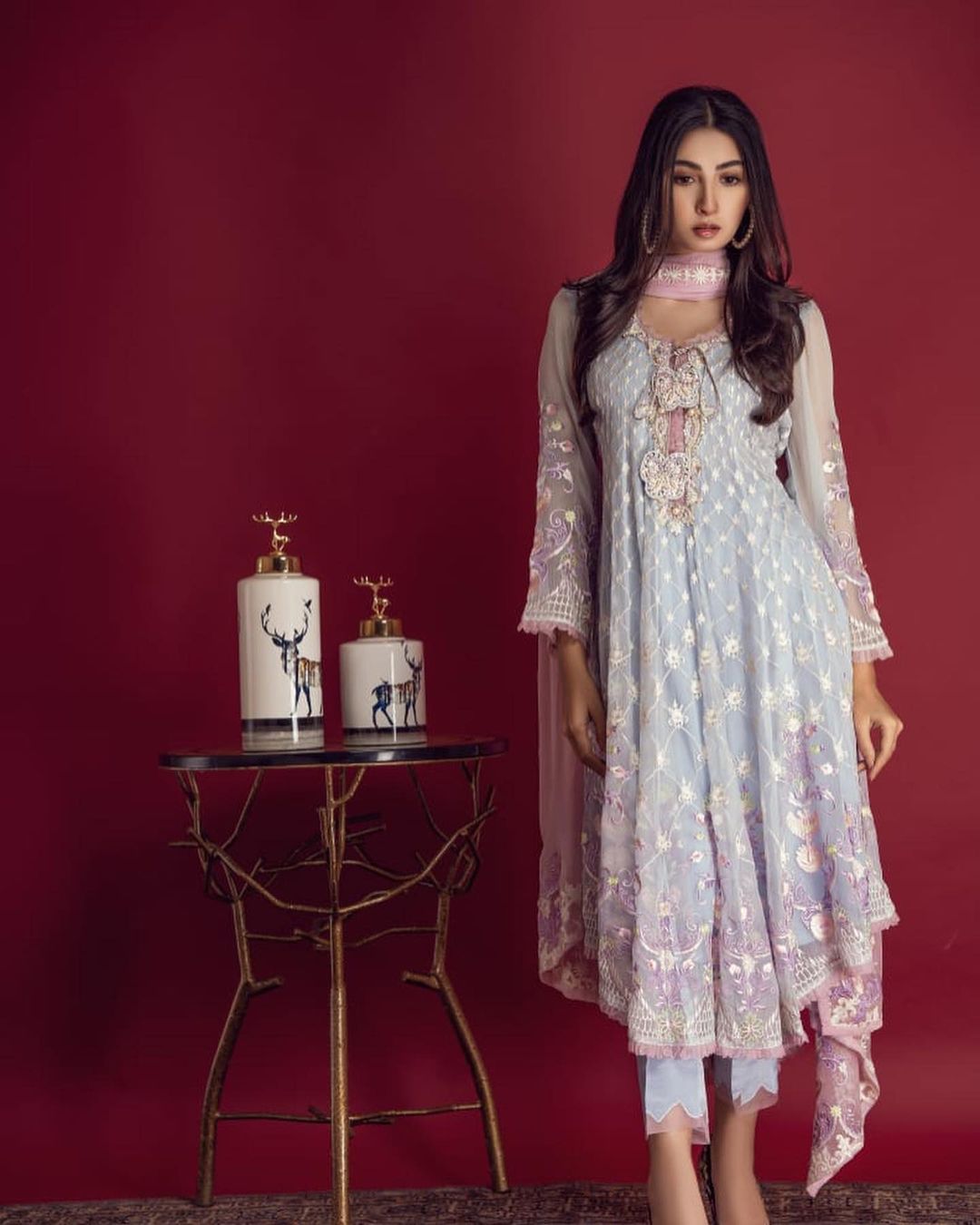 Latest Shoot Featuring The Stunner Alia Khan | Reviewit.pk