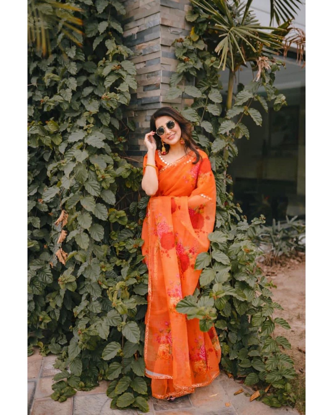 Areeba Habib Looks Ravishing In Her Latest Bridal Shoot | Reviewit.pk