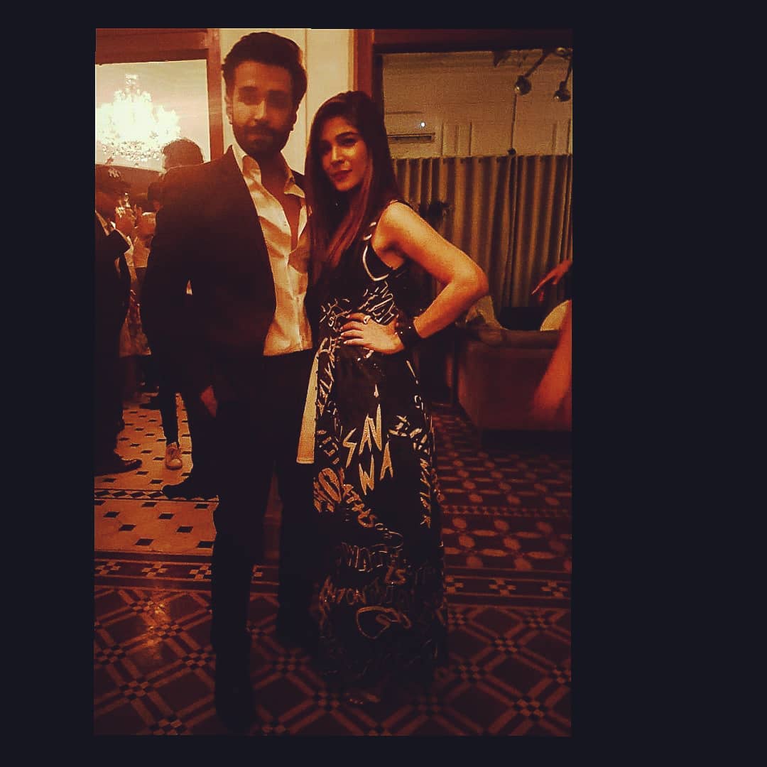 Worth-Watching Pictures of Azfar Rehman With Fellow Friends | Reviewit.pk