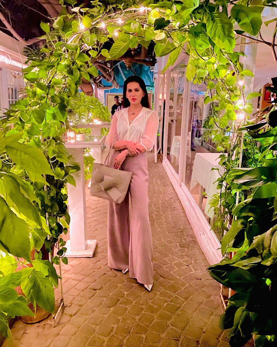 Incredibly Pretty Pictures of Ghana Ali in Pastel Colors | Reviewit.pk