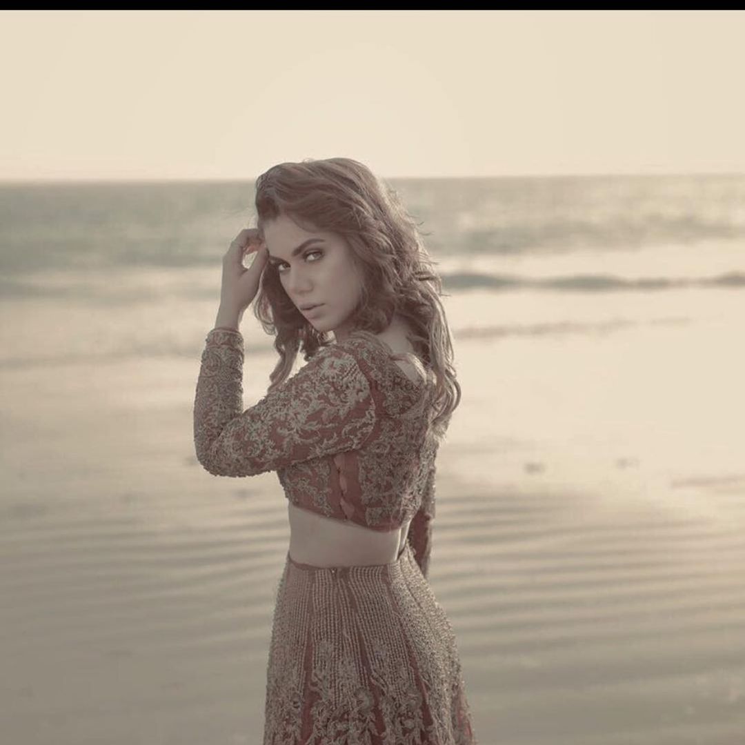 Incredibly Pretty Pictures of Ghana Ali in Pastel Colors | Reviewit.pk