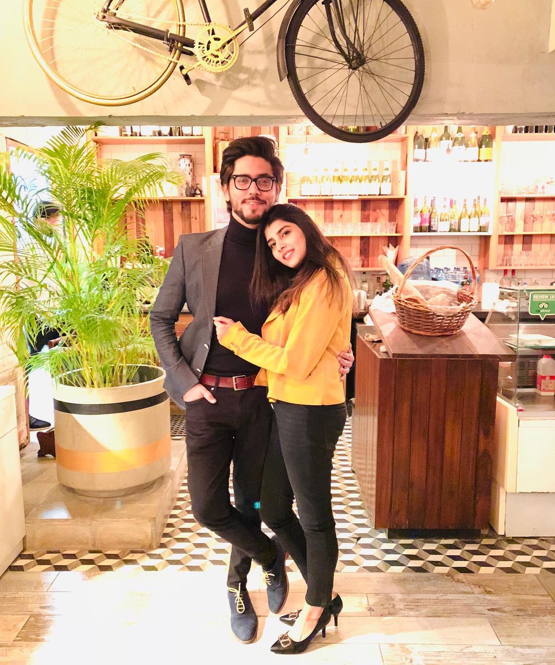 Beautiful Pictures Of Ahmed Godil And His Wife | Reviewit.pk