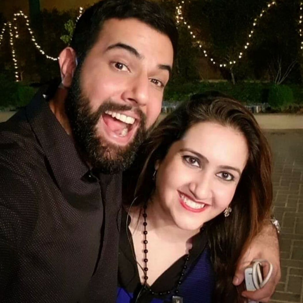 Lovely Family Photos of Noor Hassan | Reviewit.pk