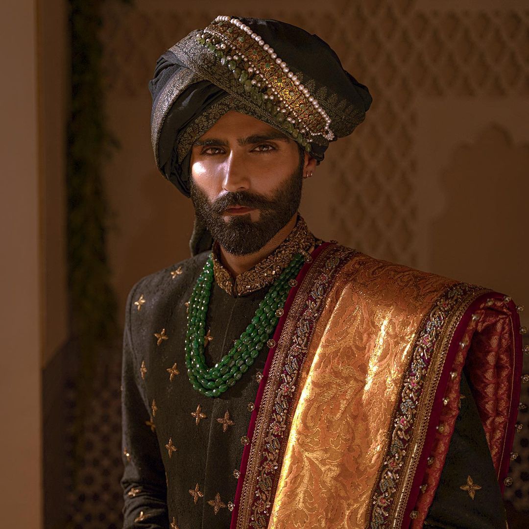 Latest Shoot Featuring Iqra Aziz And Hasnain Lehri | Reviewit.pk