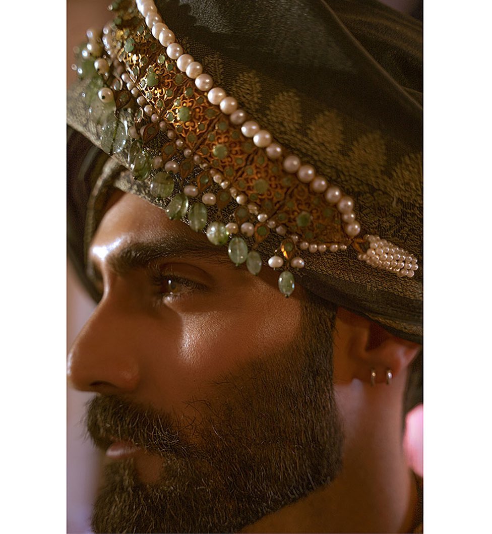 Latest Shoot Featuring Iqra Aziz And Hasnain Lehri | Reviewit.pk