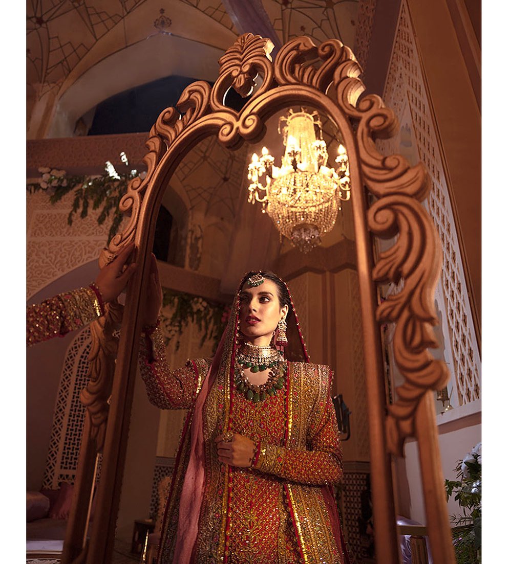 Latest Shoot Featuring Iqra Aziz And Hasnain Lehri | Reviewit.pk