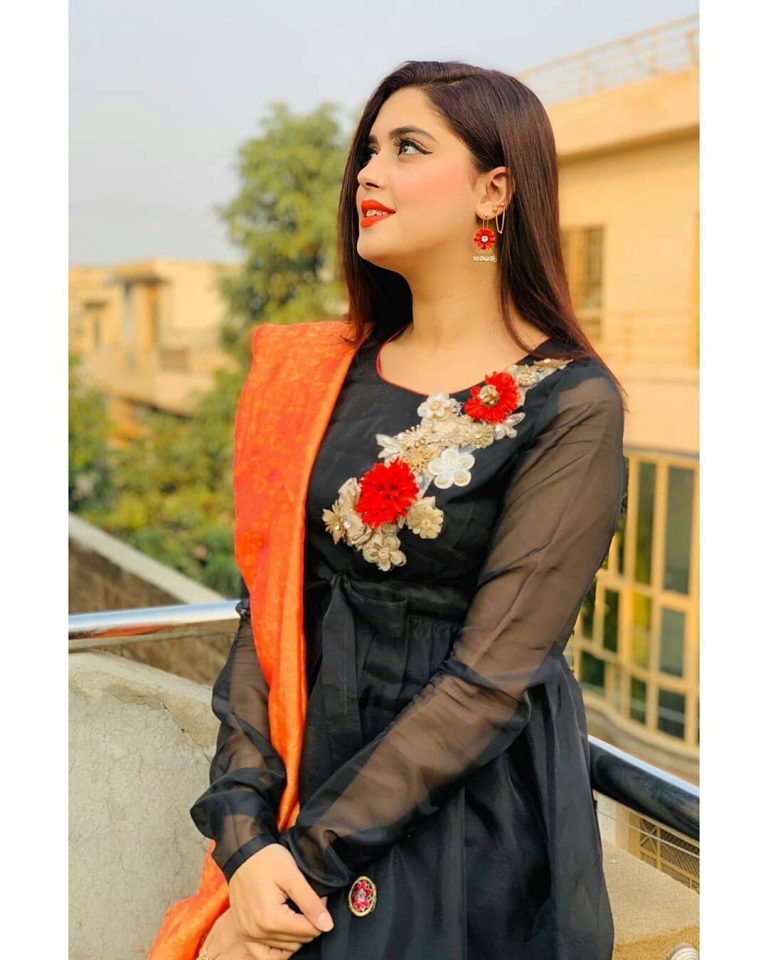 Kanwal Aftab and Her Unique Dress Variety in Black Color | Check Out ...