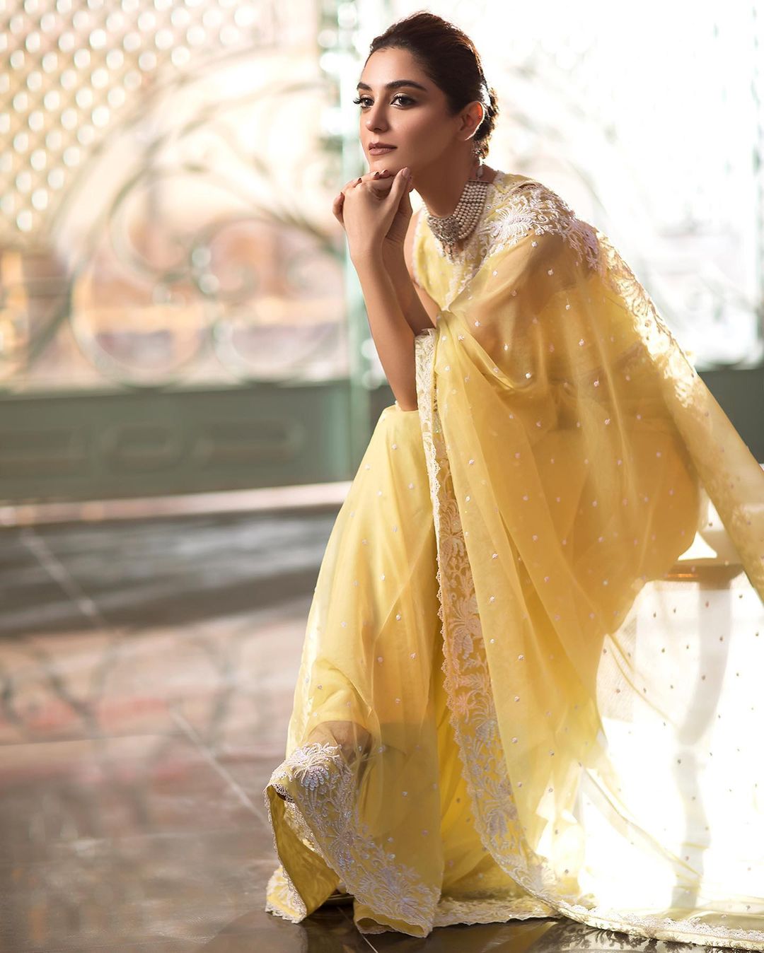Maya Ali Styled To Perfection In This Ethereal Saree | Reviewit.pk