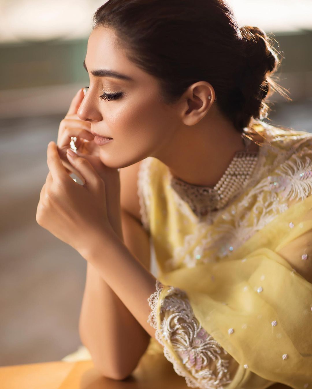 Maya Ali Styled To Perfection In This Ethereal Saree | Reviewit.pk