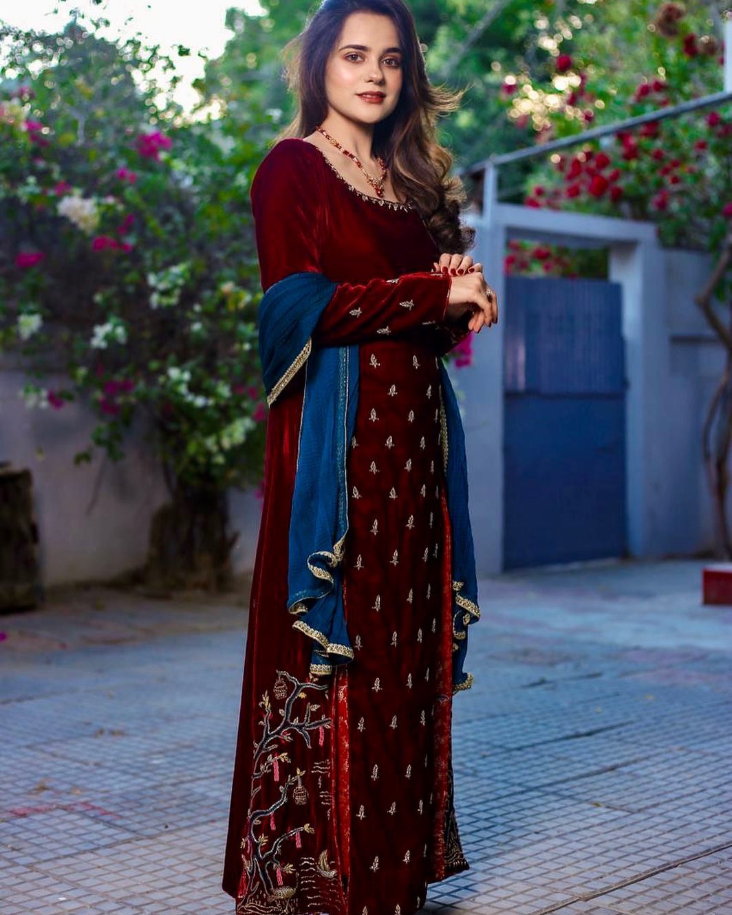 Rabya Kulsoom Makes A Style Statement In Her Latest Shoot | Reviewit.pk