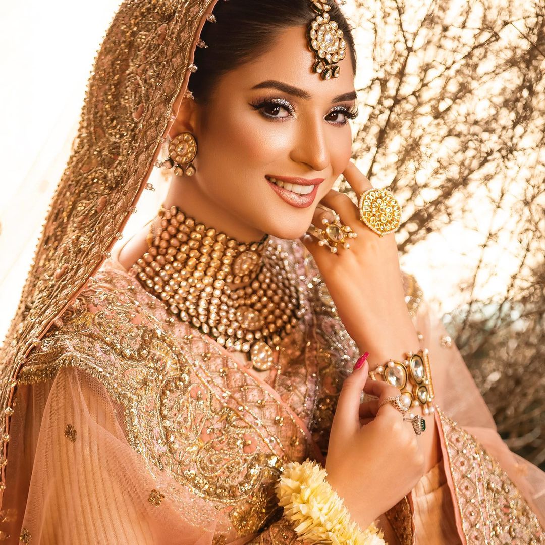 Ramsha Khan Looks Magnificent In Gorgeous Gold Bridal Ensemble ...