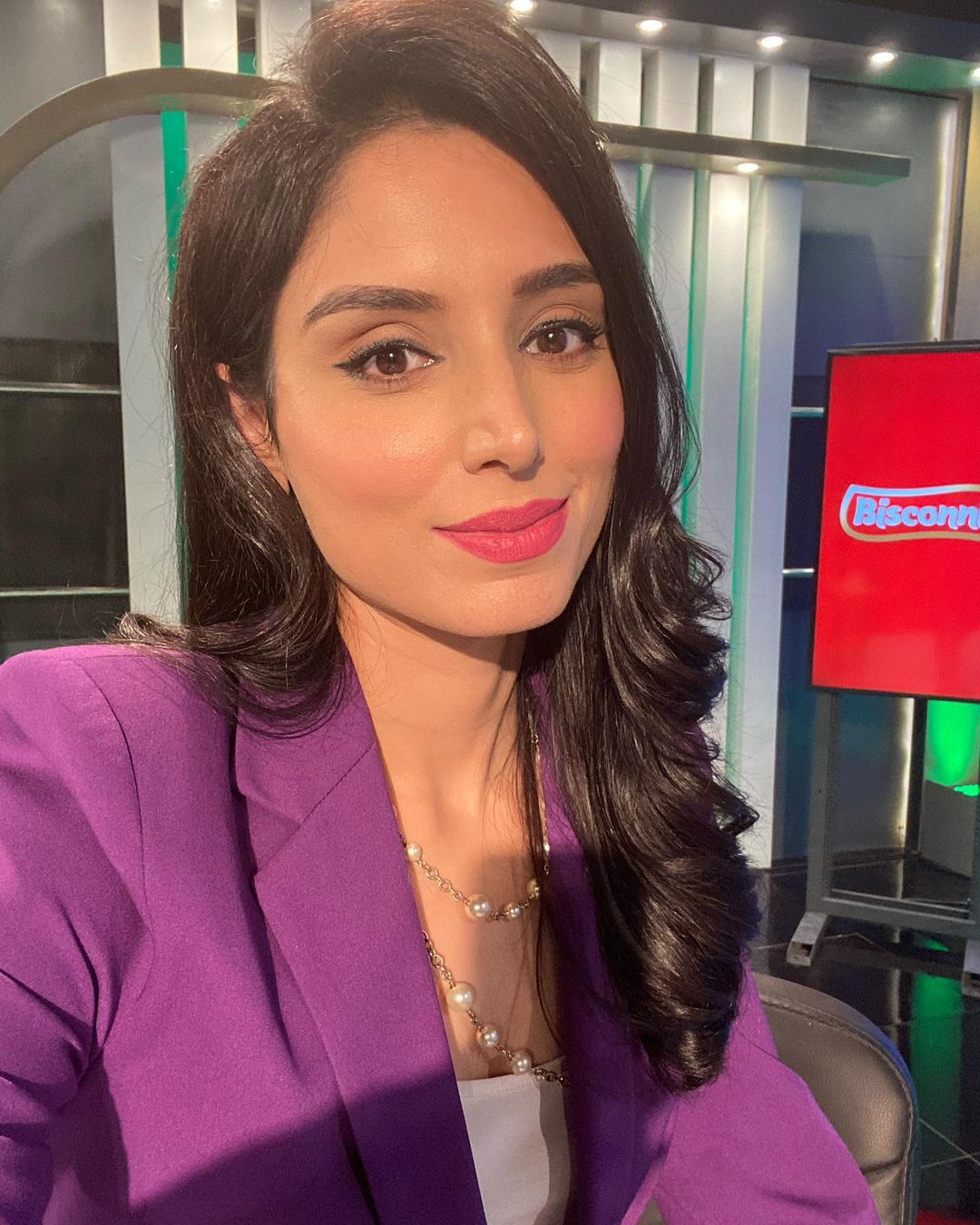 The Prettiest Photos of Zainab Abbas | Reviewit.pk