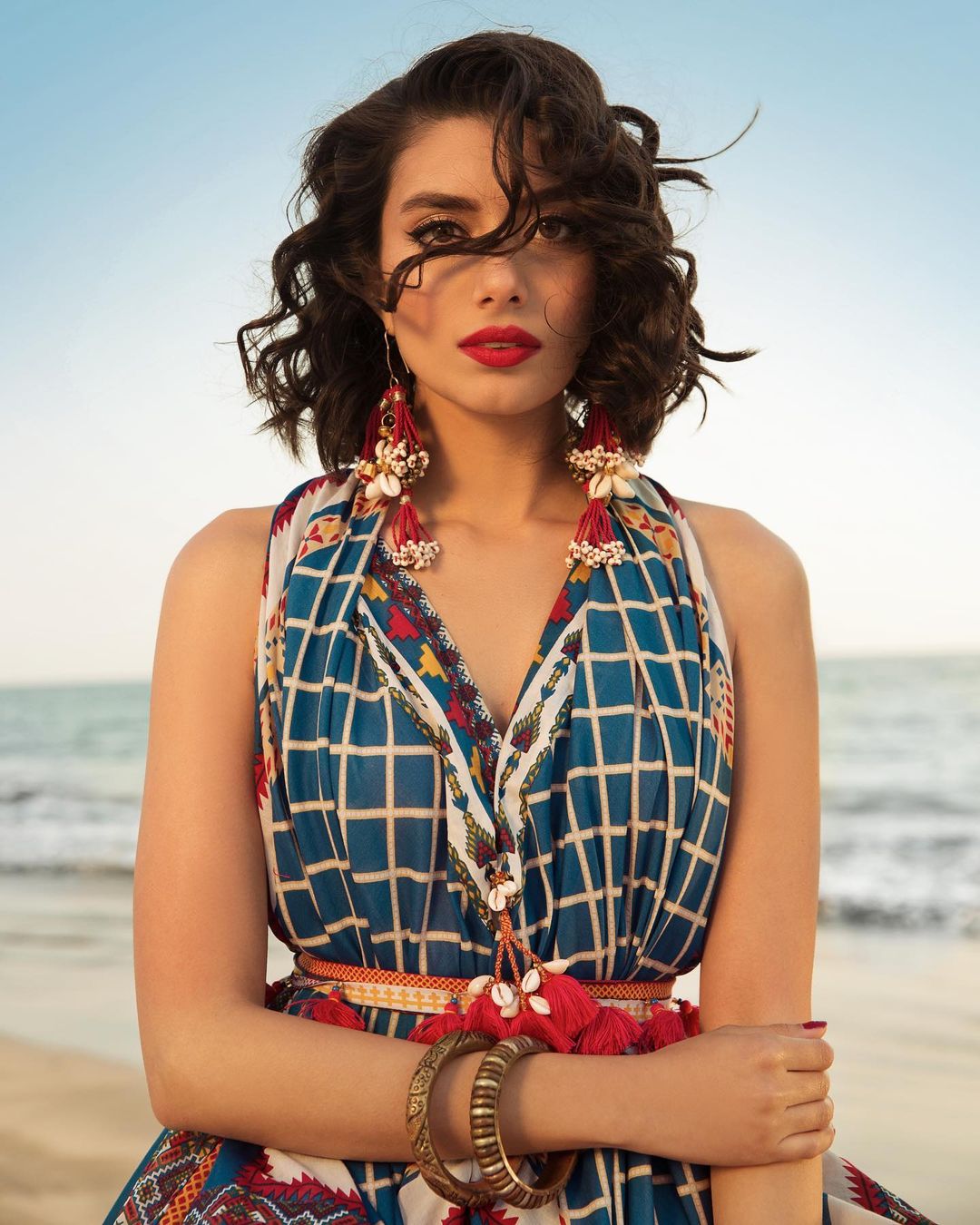 Beautiful Unseen Pictures Of Fashion Model Zara Peerzada | Reviewit.pk