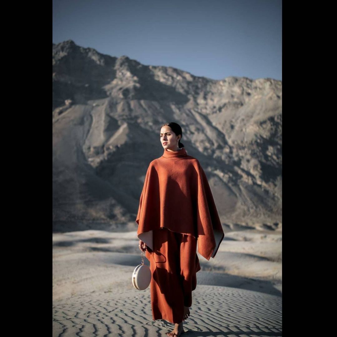 Latest Shoot Of Nimra Khan For Mega Shopping Express | Reviewit.pk