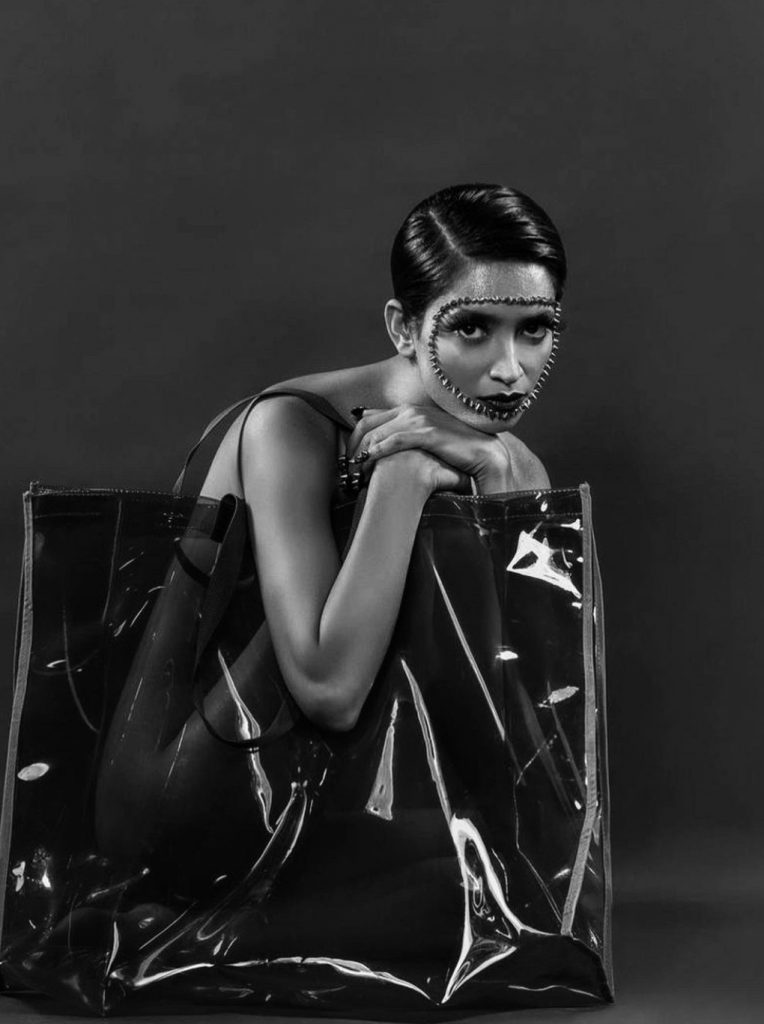 Recent Bold Photo Shoots of Pakistani Celebrities | Reviewit.pk