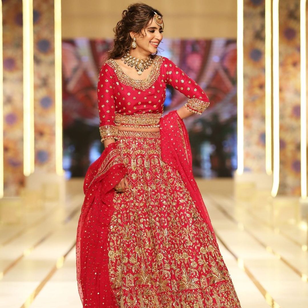 Saboor Aly Walked The Show For Haris Shakeel At BCW | Reviewit.pk