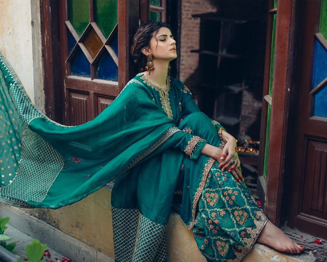 Zubab Rana Stuns In Exquisite Traditional Looks | Reviewit.pk