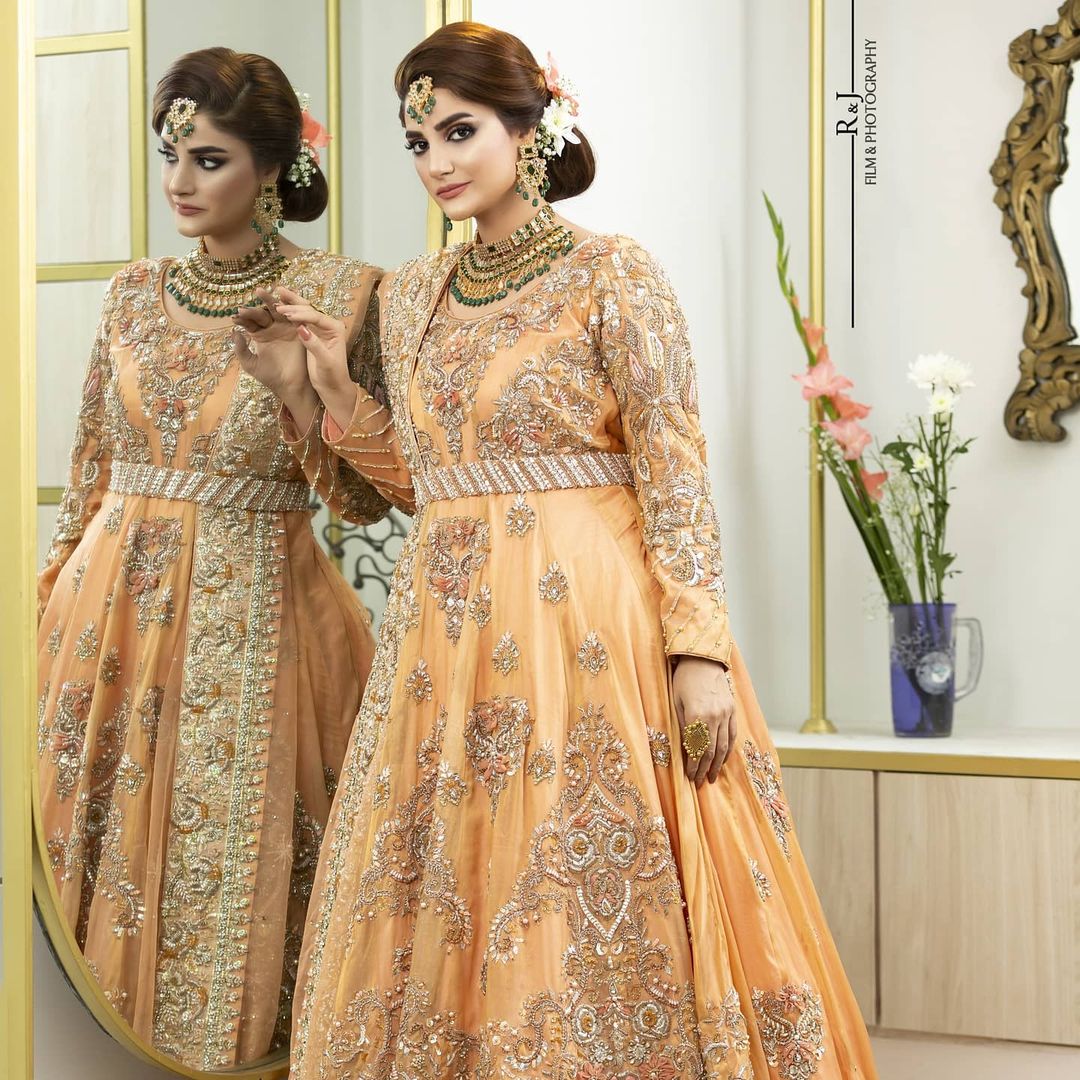 Gul-o-Gulzar Famed Aliya Ali's Bridal shoot | Reviewit.pk