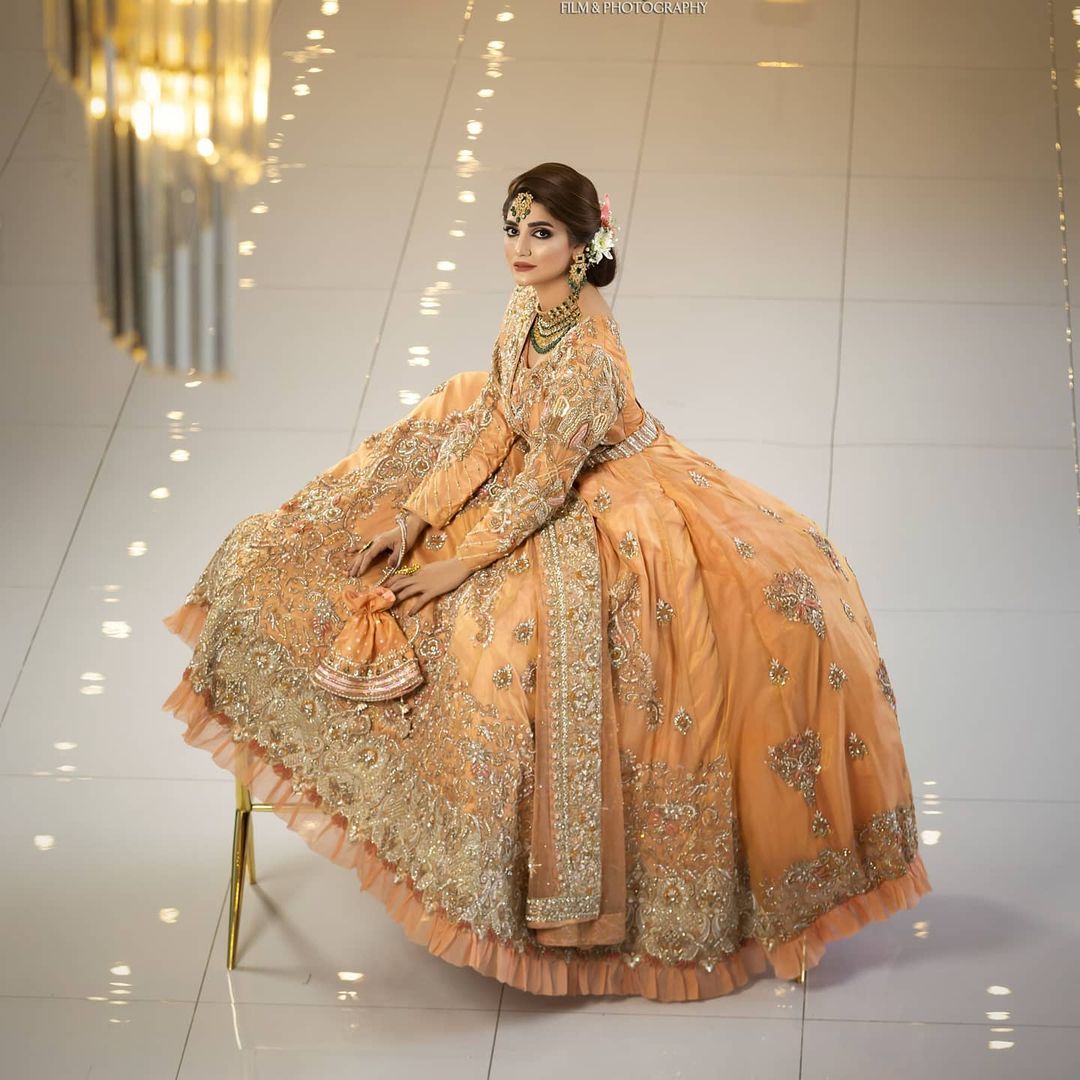 Gul-o-Gulzar Famed Aliya Ali's Bridal shoot | Reviewit.pk