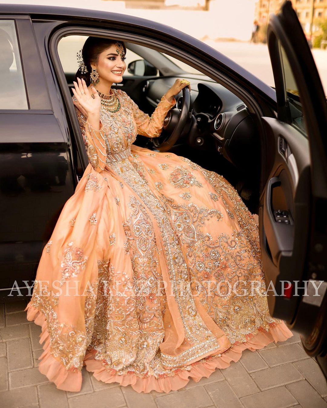 Gul-o-Gulzar Famed Aliya Ali's Bridal shoot | Reviewit.pk
