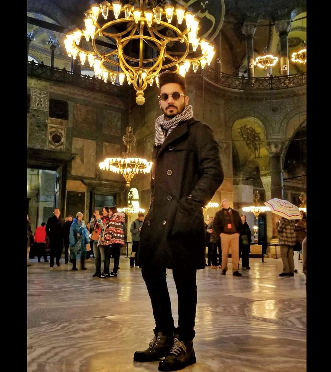 Ayaz Samoo Reveals Amna Malick’s Biggest Obsession On The Set Of Nand ...