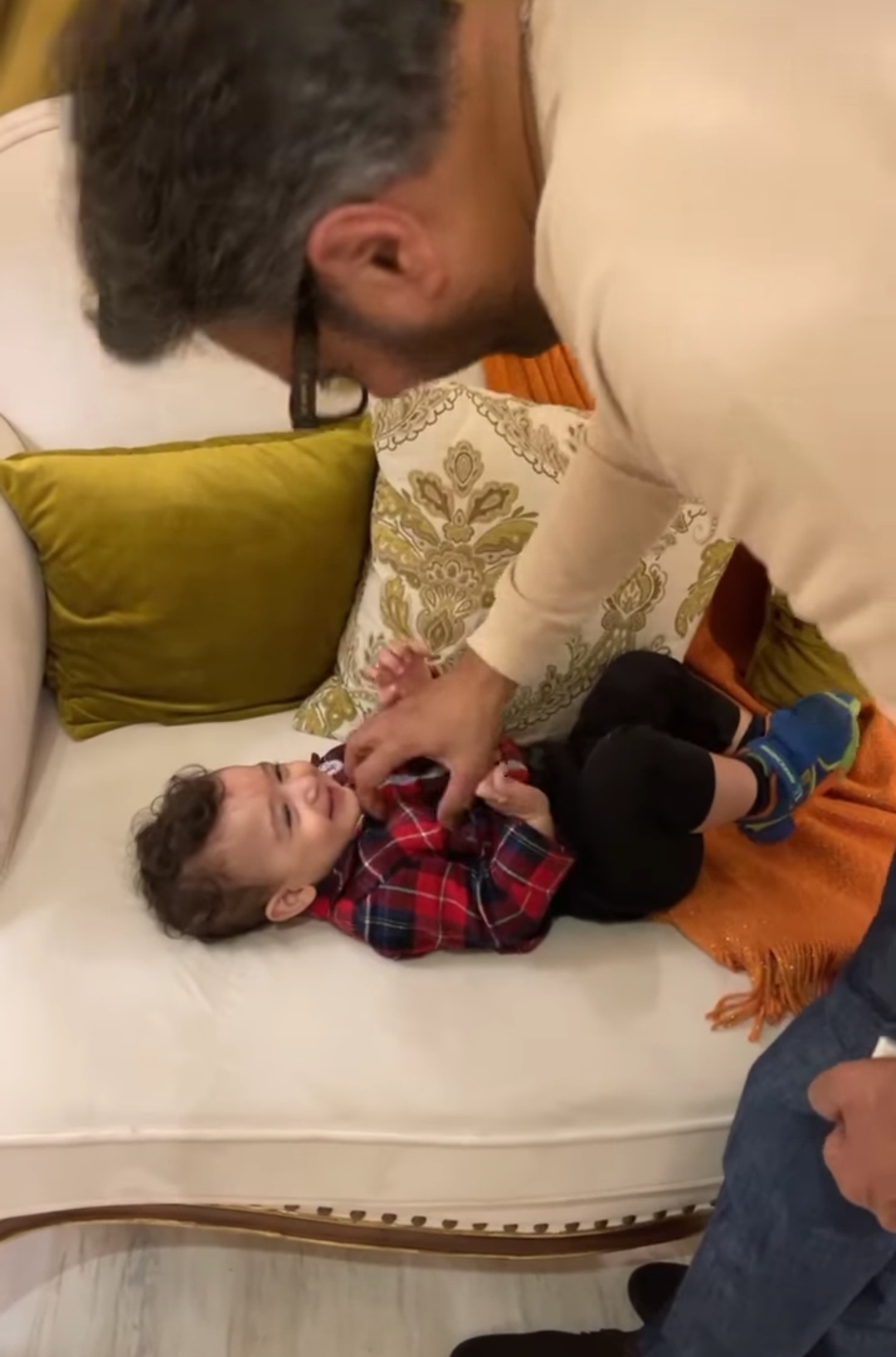 Celebrities Spotted at Barkat Siddiqui's Place | Reviewit.pk