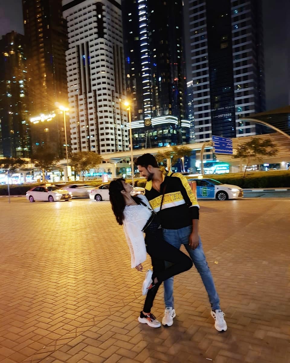 Adorable Pictures Of Celebrity Couple Faiza Ashfaq And Danish Hayat ...