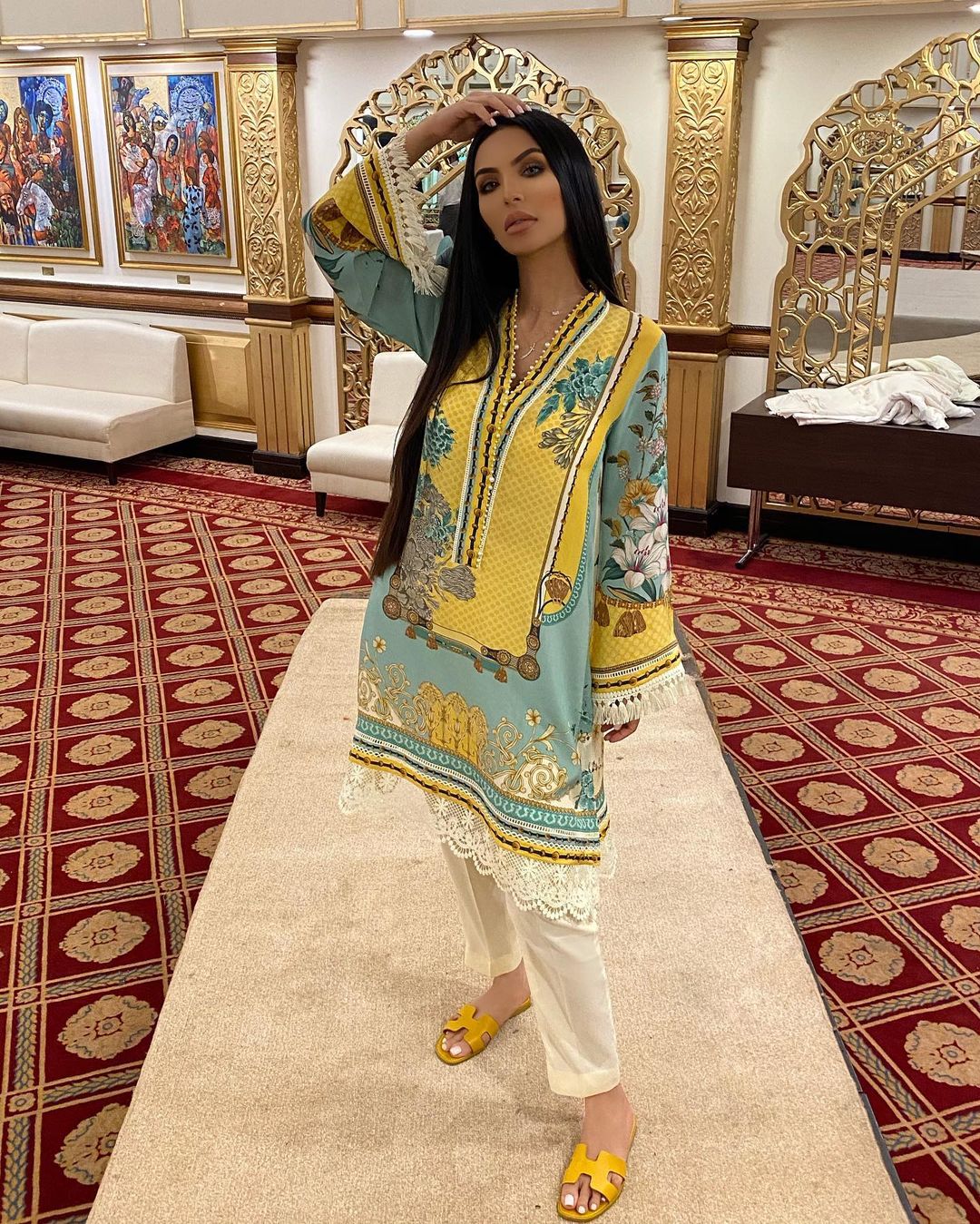 Eye Catching Latest Photos Of Faryal Makhdoom Reviewitpk