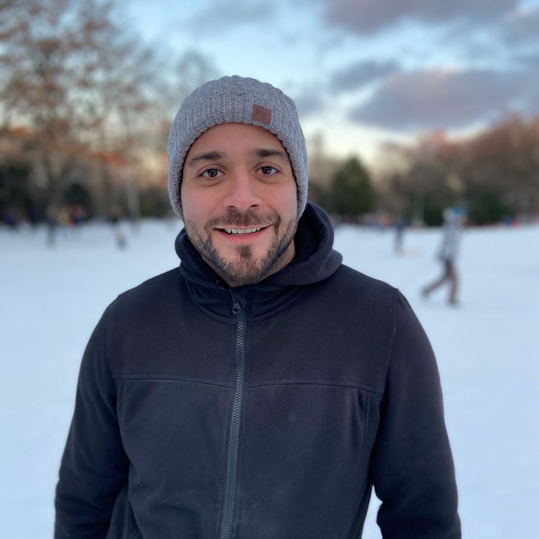 Fashion Model Fia Khan Lastest Pictures With Family | Reviewit.pk